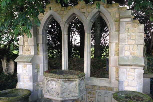 XXL Garten Ruinenmauer mit Naturstein & Fensterbögen